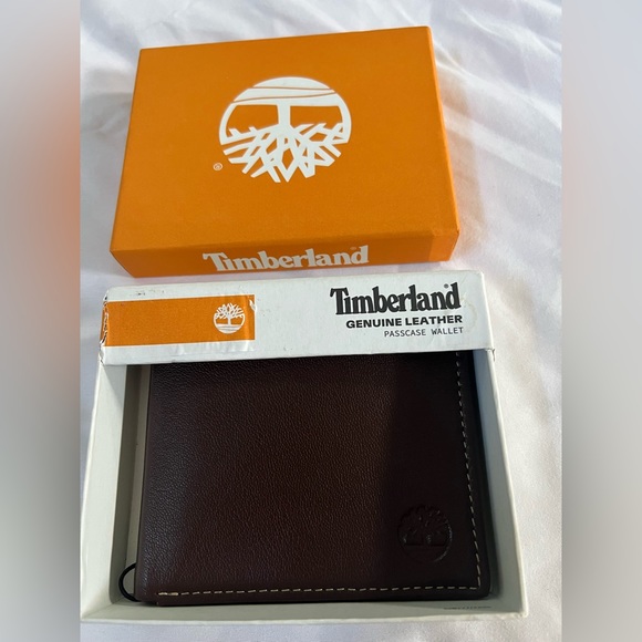 Timberland | Bags | Timberland Brown Genuine Leather Mens Passcase Wallet D21801m Nib 5500 ...